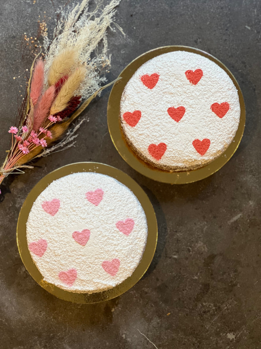 Mini Hearts All Over – Olove Cakes
